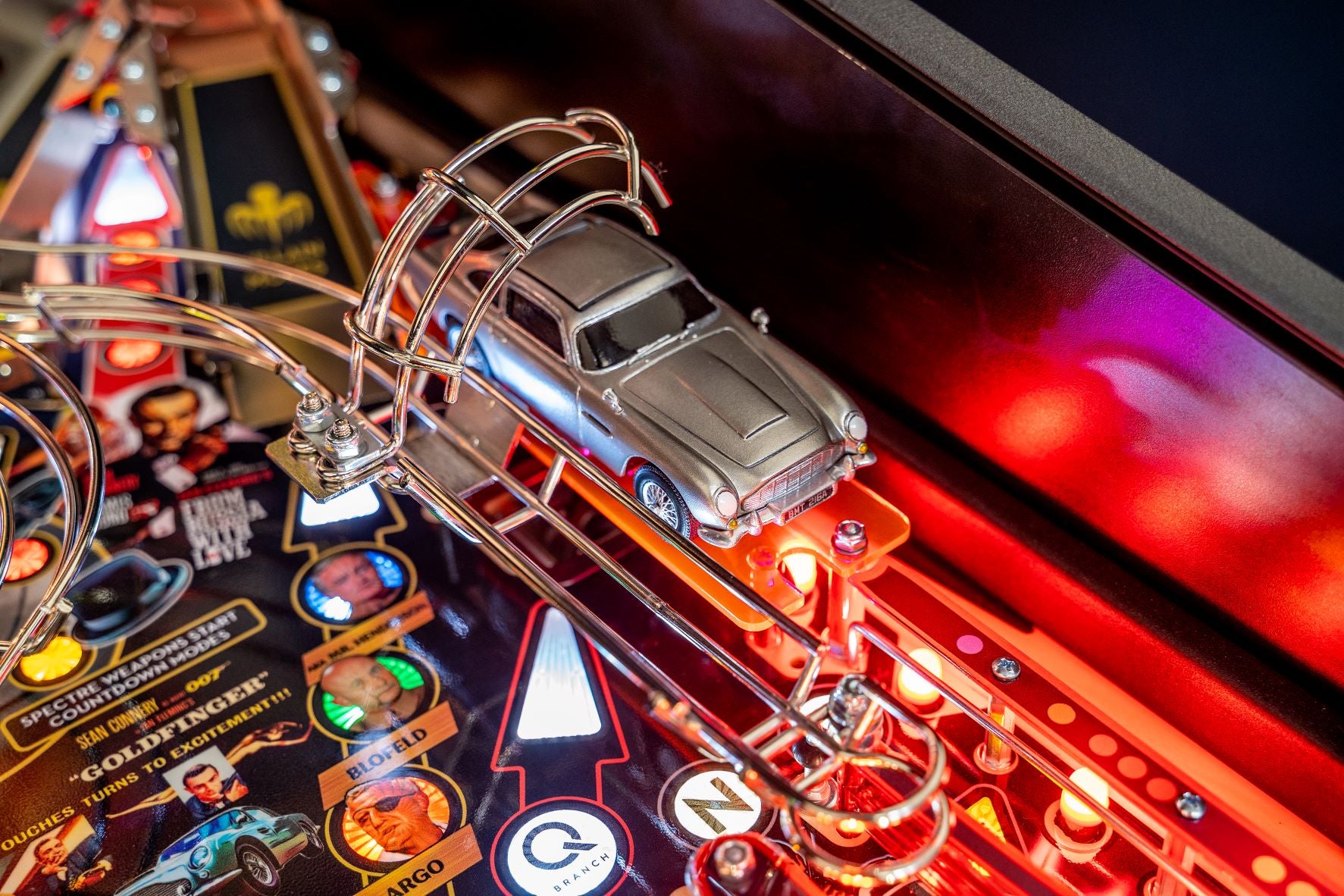 James Bond 007 Premium Pinball Machine – Pixels and Pinball